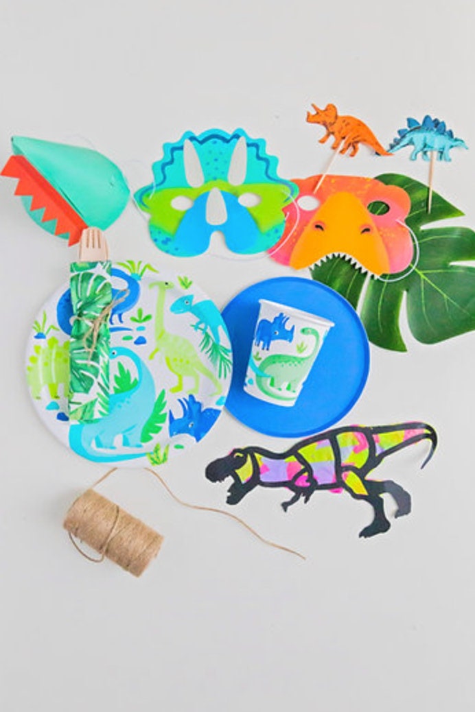 Dinosaur Theme Party Box, Dinosaur Event Kit and Decorations, Childrens ...