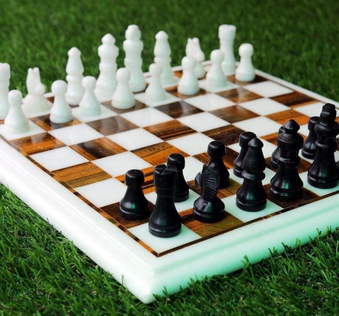 White Marble Chess Set With Chess Pieces Home Collection | Indoor Game ...