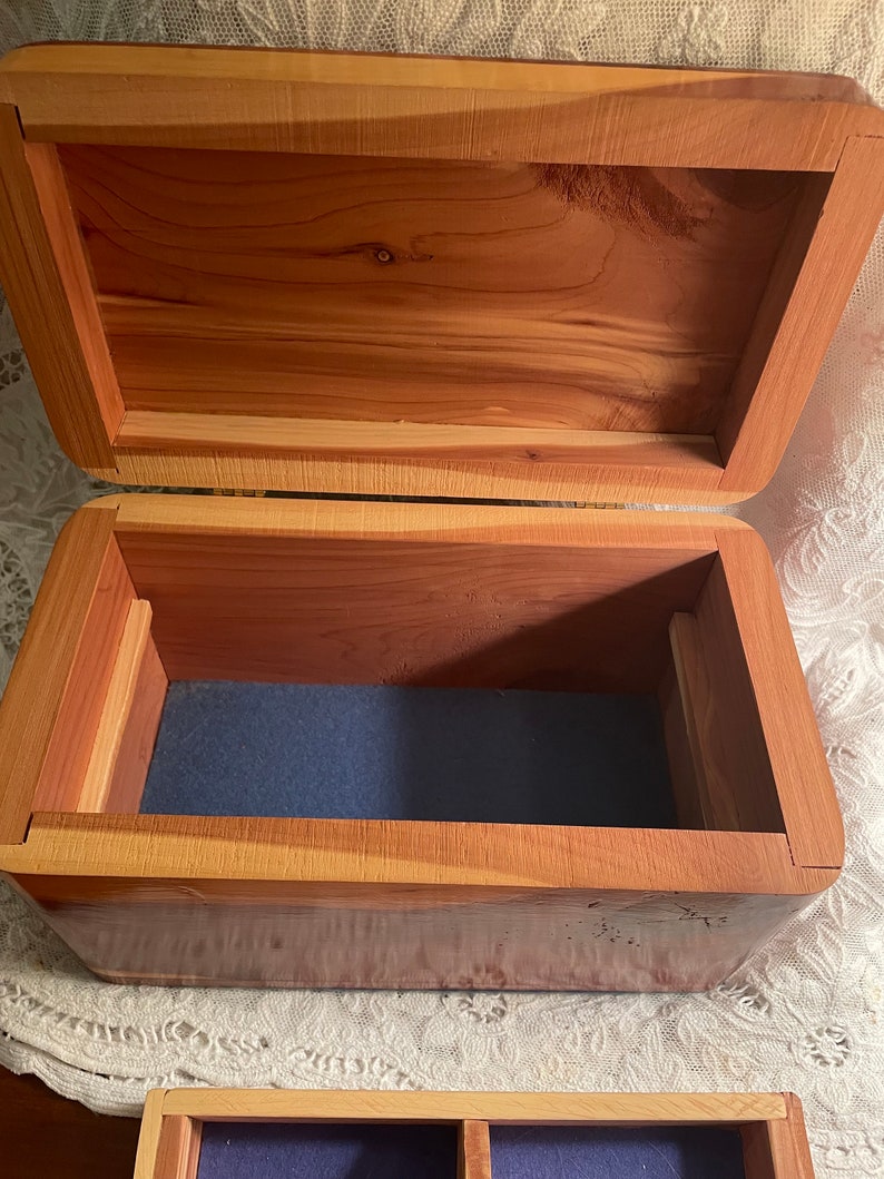 Handsome Cedar Chest With Lift Out Tray Open to the Scent of Fresh Cut ...
