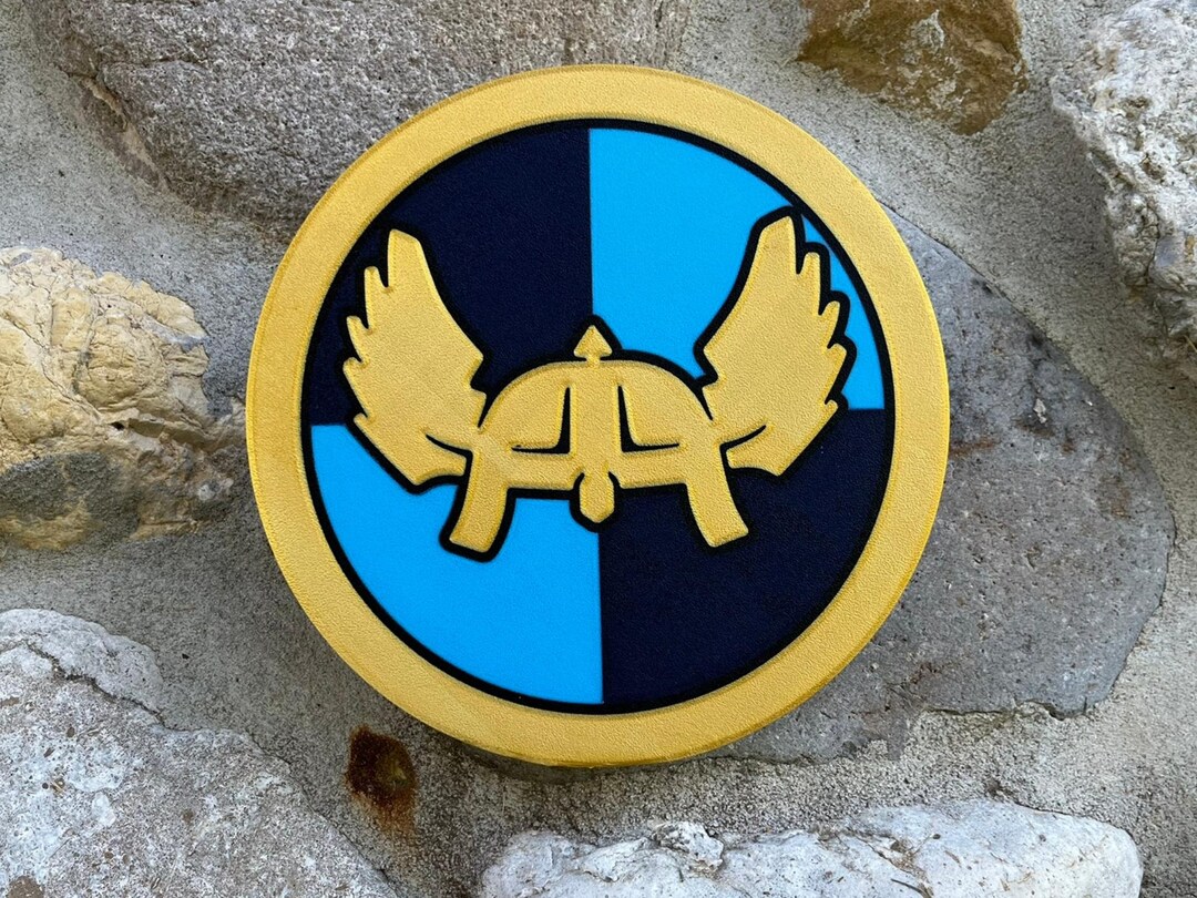 Giant Brick Dwarves' Shield Wall Hanger (inspired by LEGO Castle 2007 ...