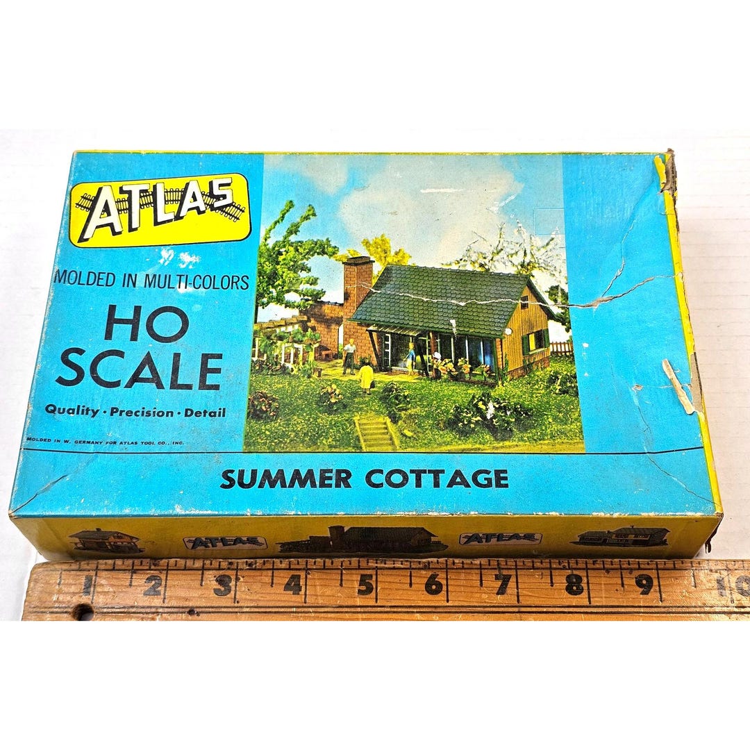 New Vintage Atlas Ho Scale Summer Cottage Model Kit Molded German Made ...
