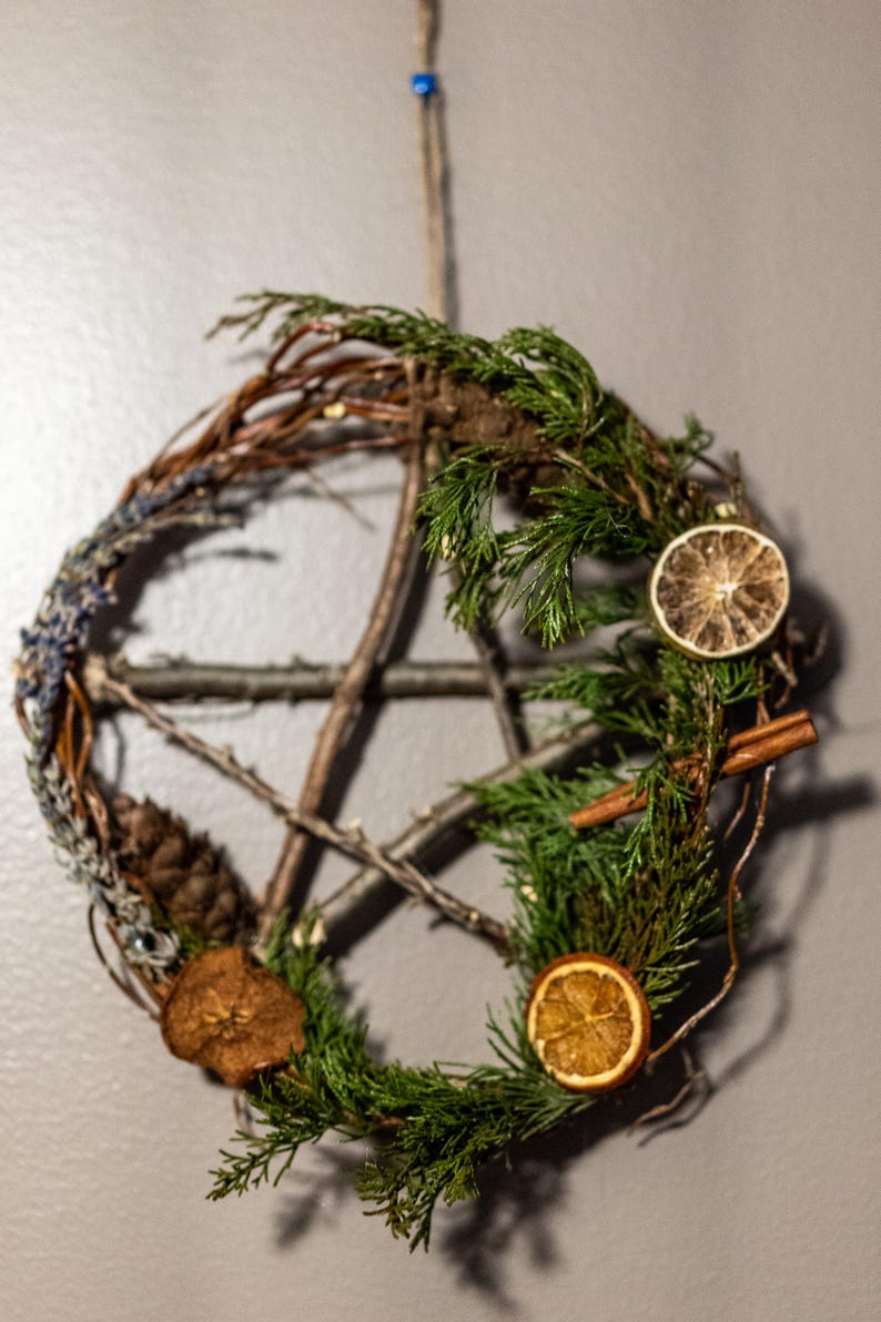 Whimsical Wreath, Curly Willow Wreath, Pentacle, Natural Wreath ...