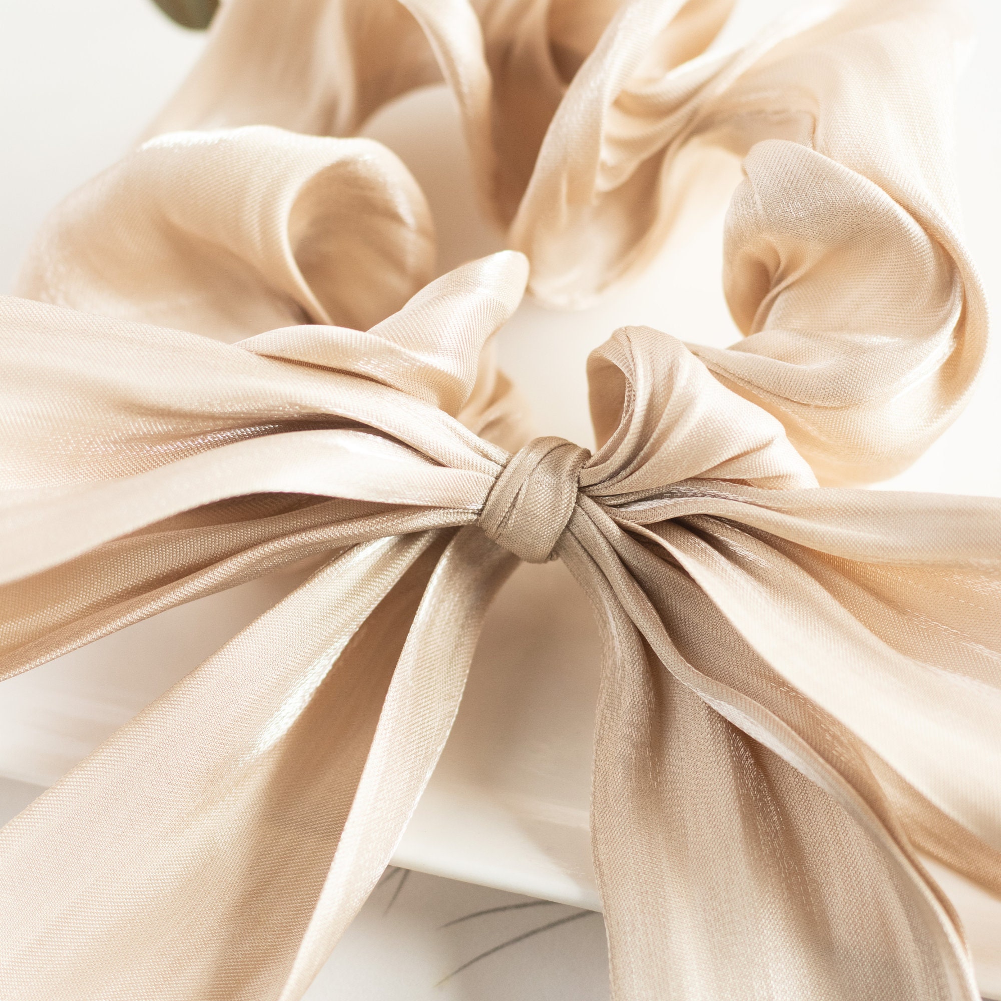 Wavy-pattern Satin Ribbon Scrunchie Elegant Ivory Bow-tie Scrunchie ...