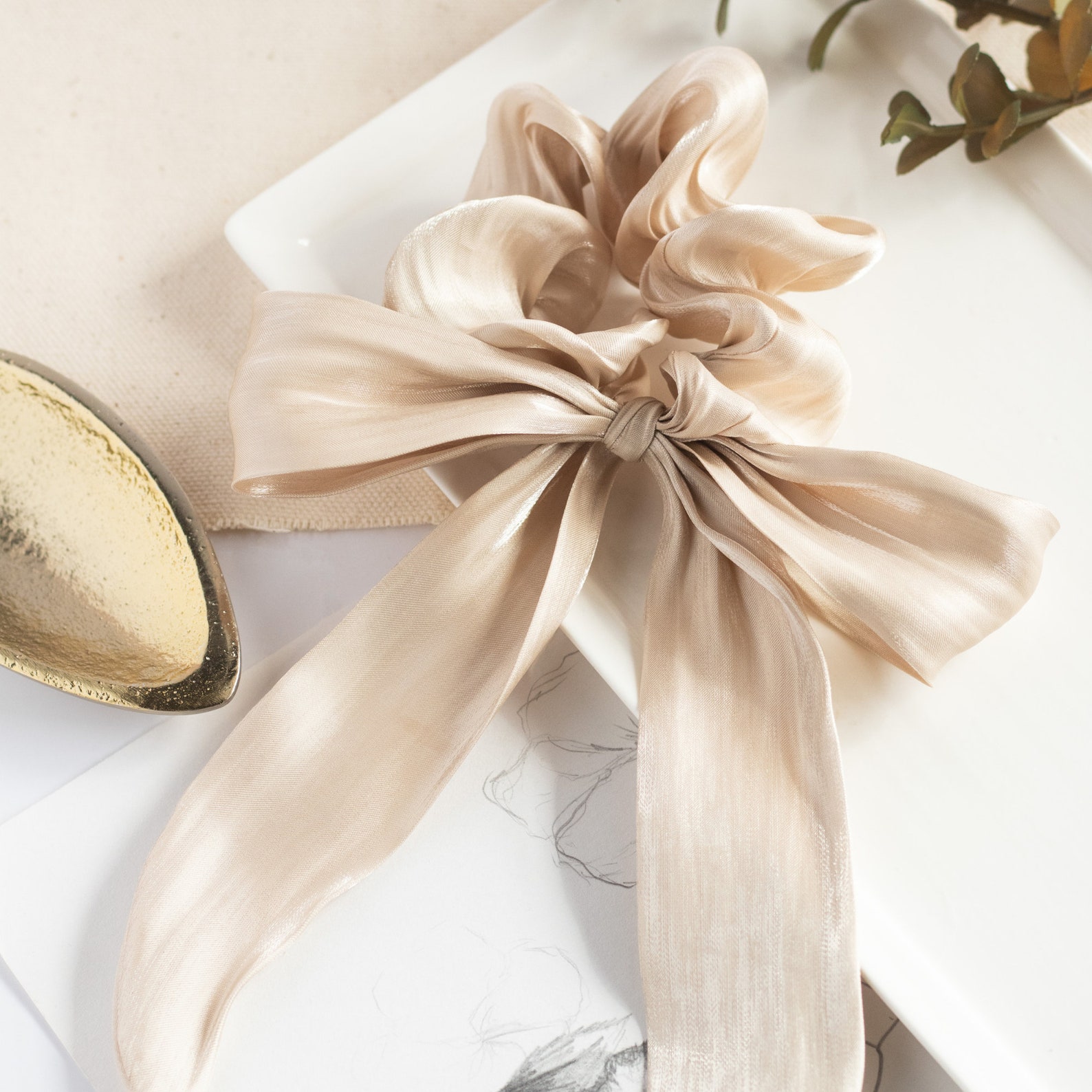 Wavy-pattern Satin Ribbon Scrunchie Elegant Ivory Bow-tie Scrunchie ...