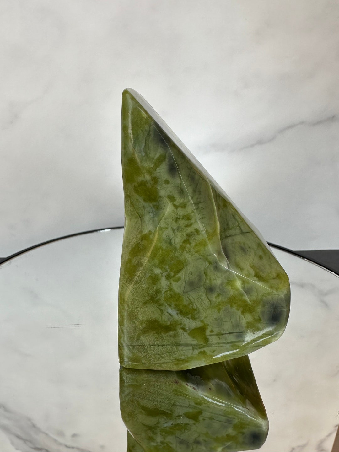 Green Serpentine Stone Freeform Sculpture Natural Crystal Décor Unique ...