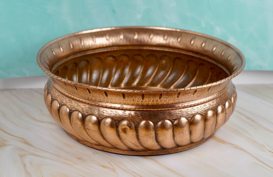 Large Hammered Vintage Copper Basin/planter/bowl With Scalloped Pattern ...