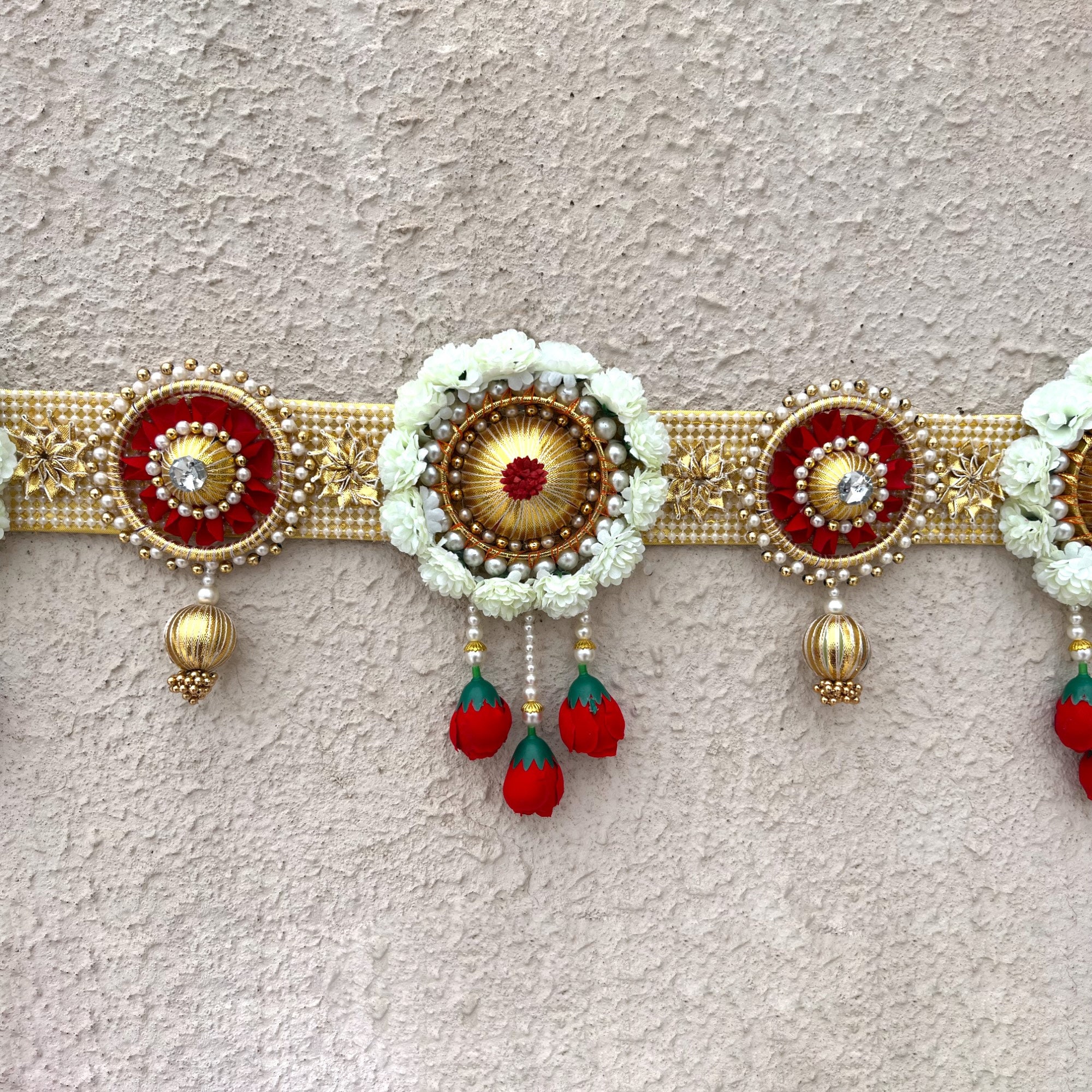 Buy Handmade Thoranam for Main Door Made Out of Artoficial Flower With ...