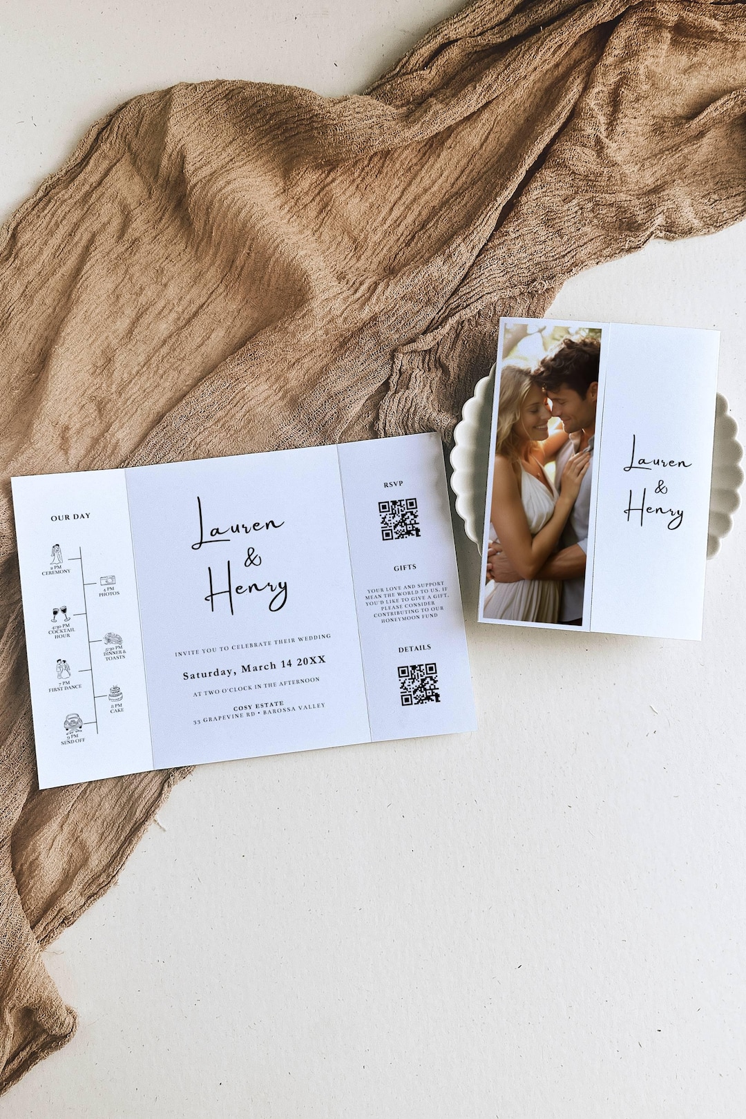 Gatefold Wedding Invitations With Photos Canva, Minimalist Elegant ...