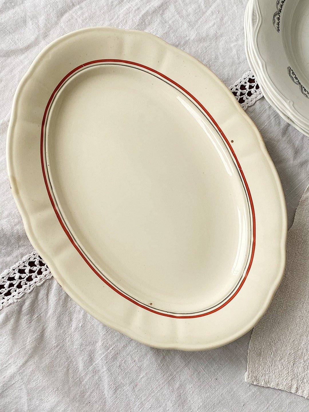 Large Vintage 1940s Post-war Red Trim Serving Plate 'KARINA' From ...