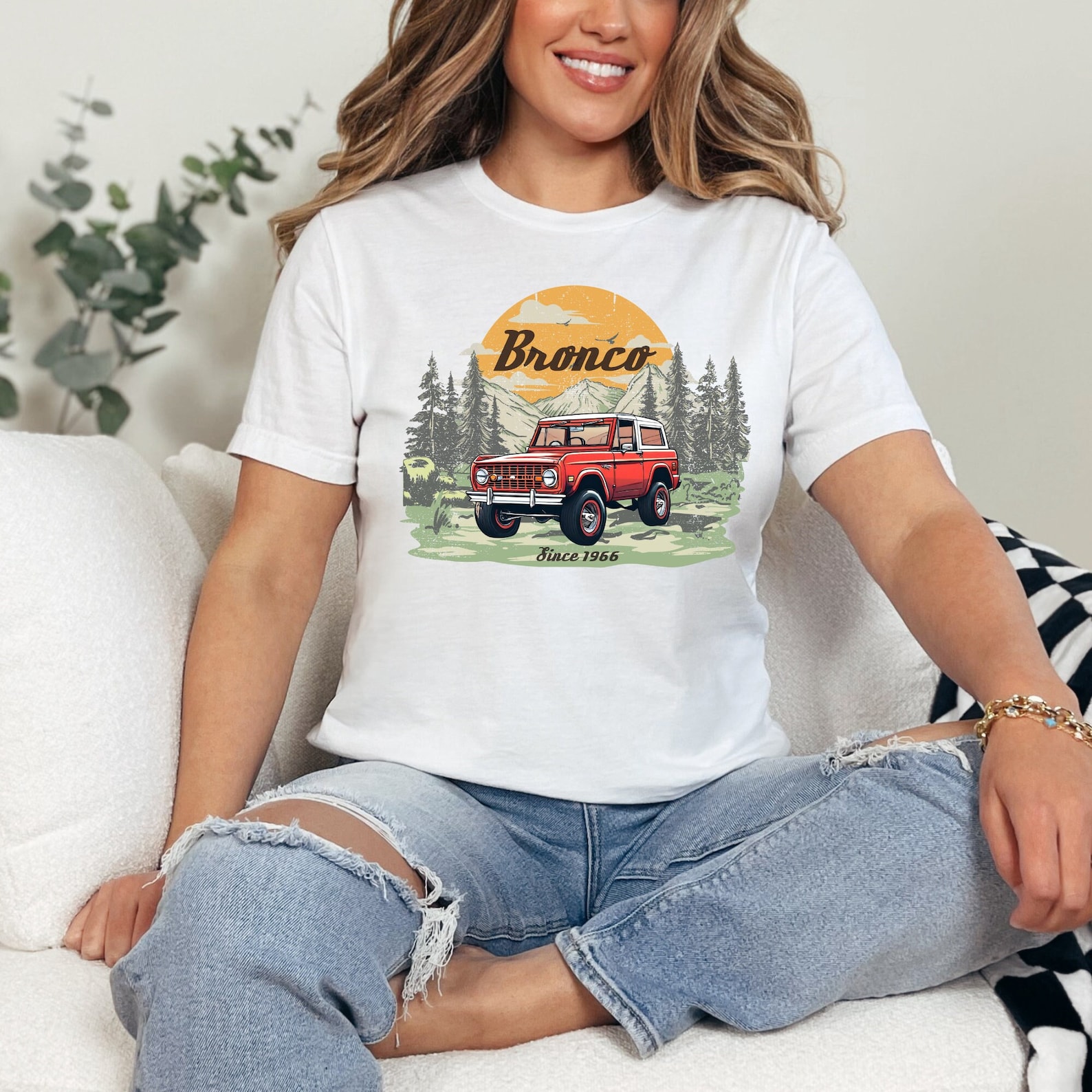 Ford Bronco SVG Ford Bronco PNG Ford Bronco Shirt Bronco Design Retro ...