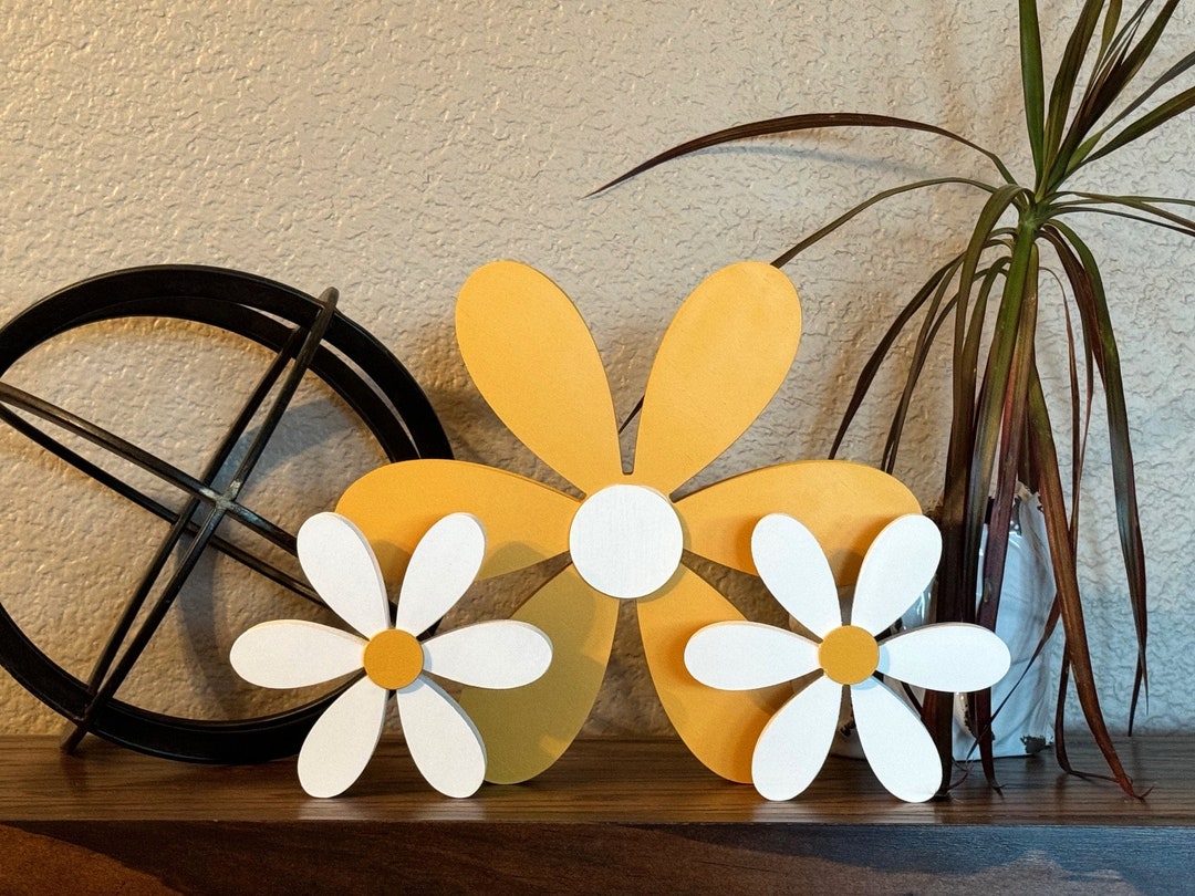 Set of 3 Vibrantly Painted Wood Daisies/free Standing/free Shipping ...