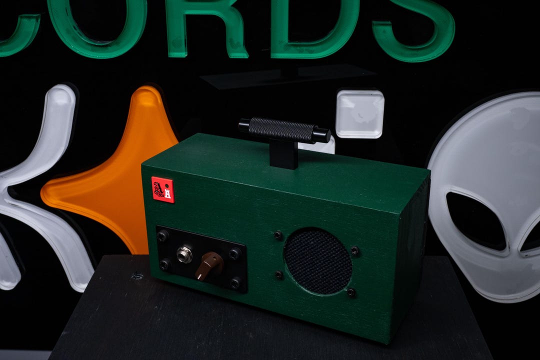 Ranger _ 9V Portable Guitar Amp _ Rock / Indie / Guitarist / Musician ...