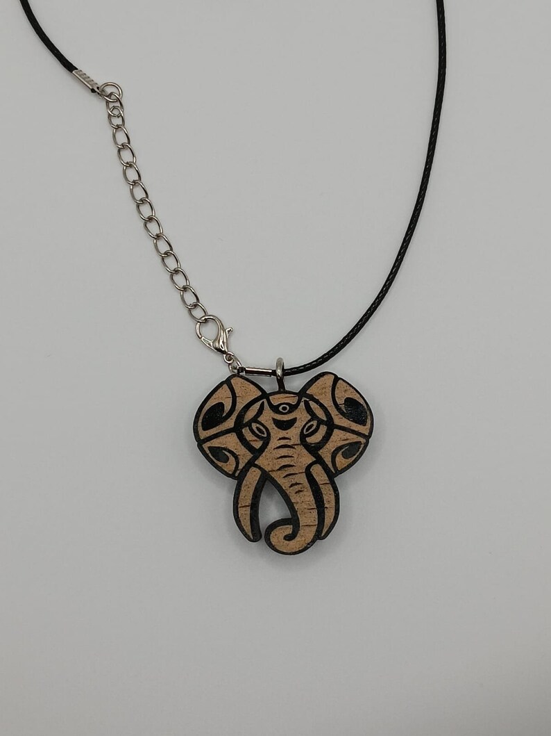 Costum Animals Necklace, Laser Cut and Engraved on wood - Etsy