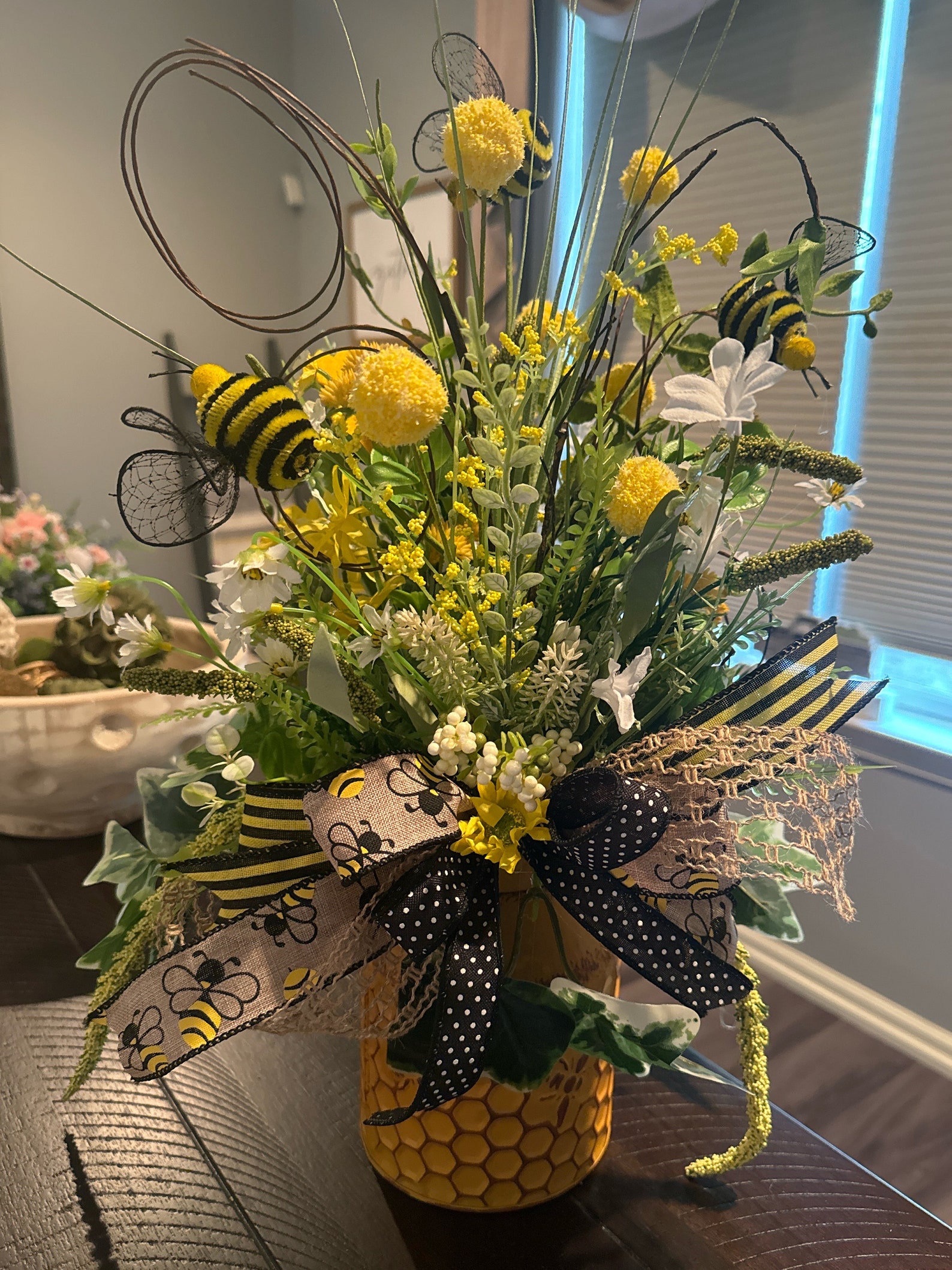 BEE Centerpiece - Etsy