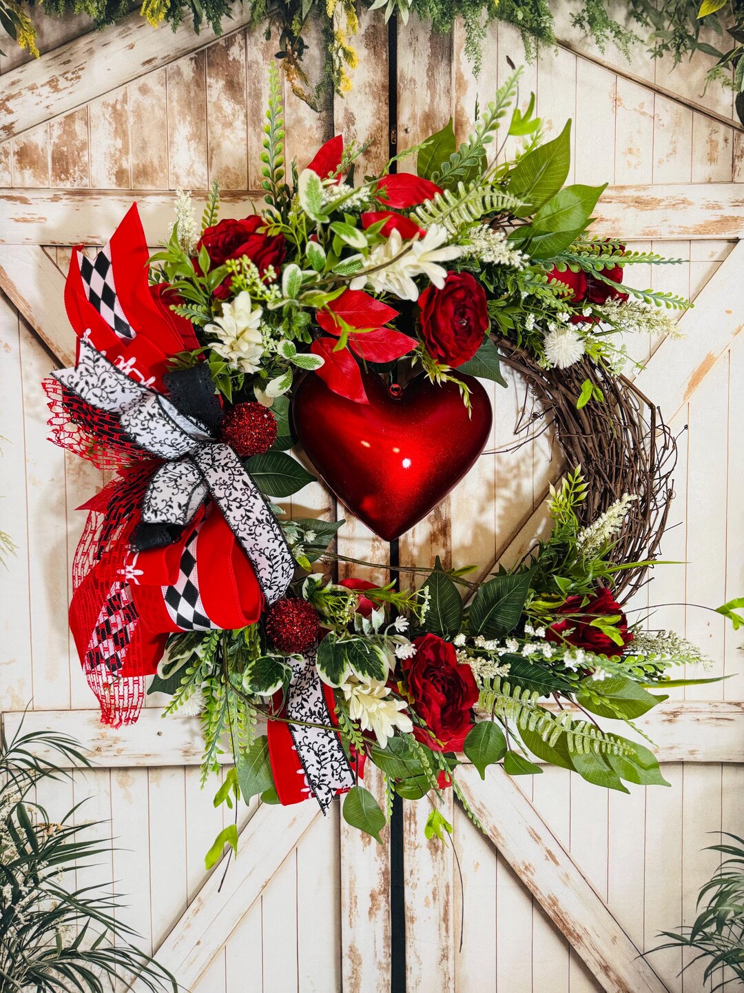 Valentines Day Wreath With Floating Heart - Etsy