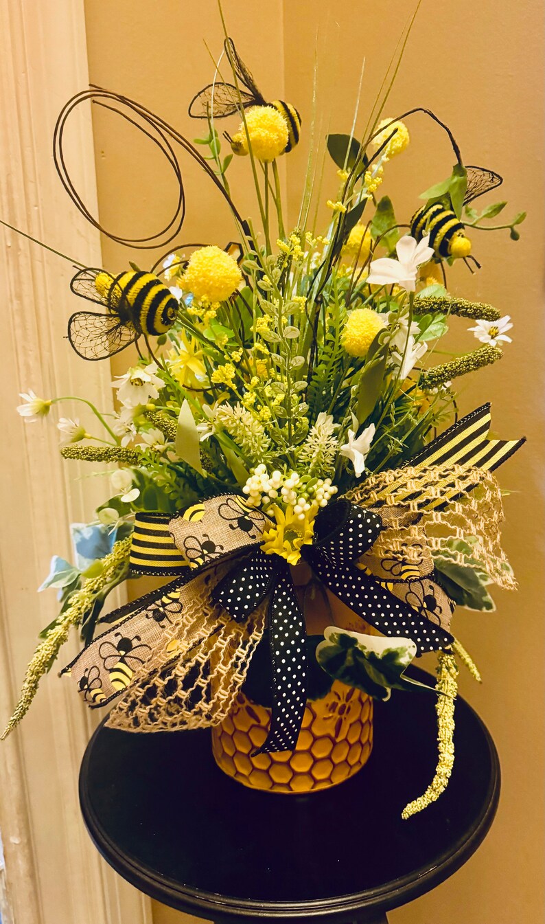BEE Centerpiece - Etsy
