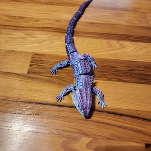 Articulated Crocodile Skink | Lizard | 3D Print | Paperweight | Toy ...