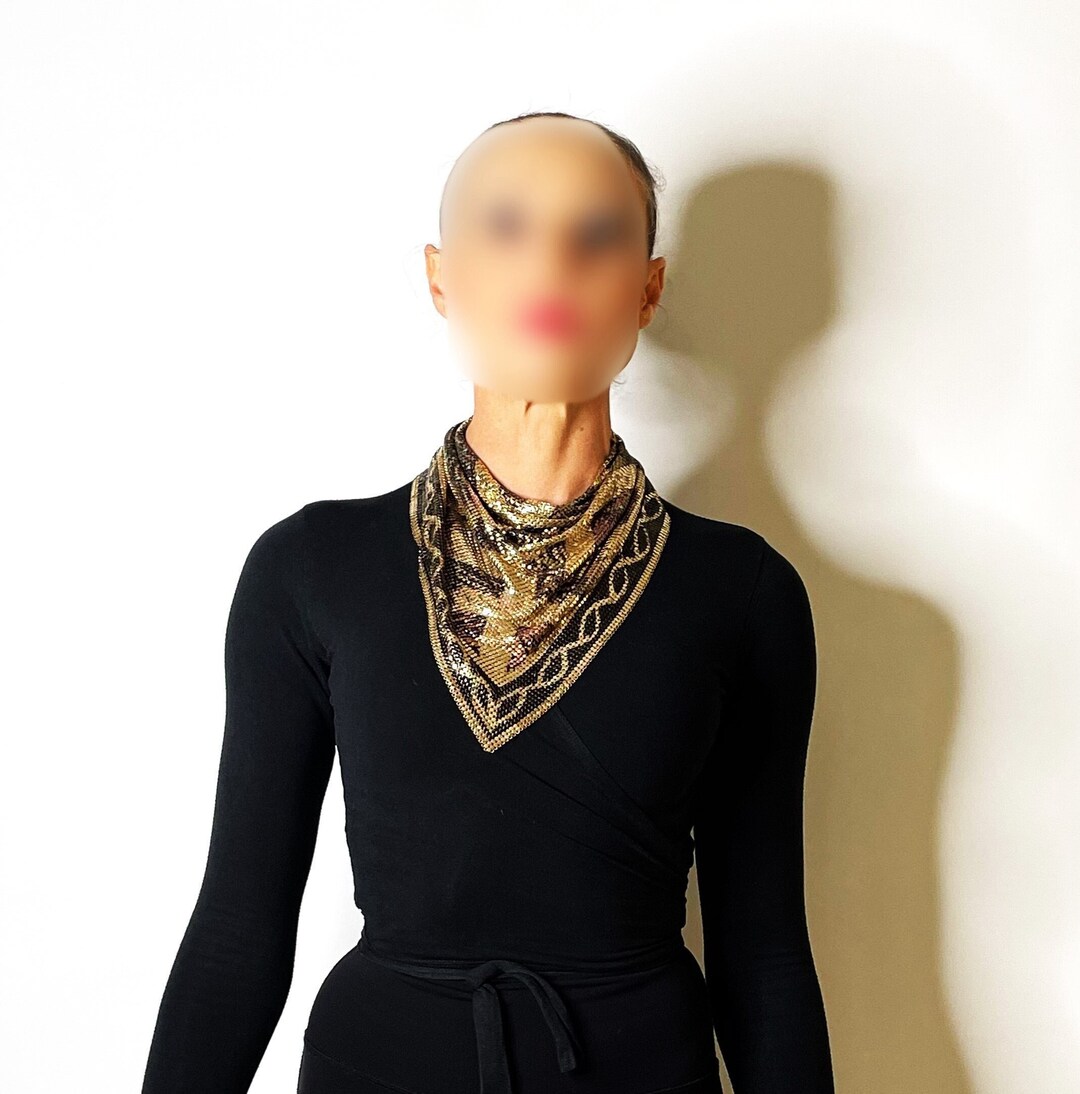 New York 1980s Metal Mesh Scarf Necklace Leather Velcro Clasp Printed ...