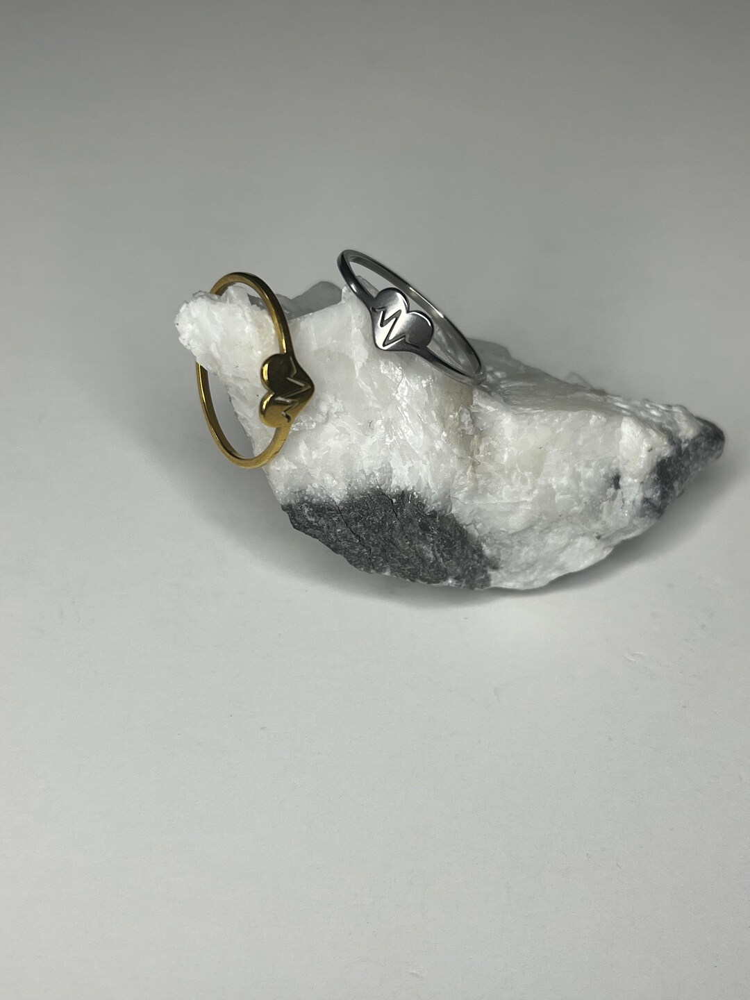 Heartbeat EKG Ring for Nursing Students, Doctors, Fashion, Grad Gift ...