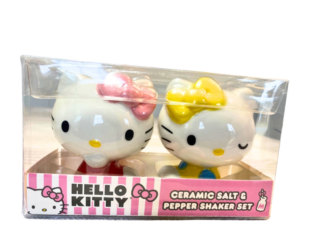 2023 Hello Kitty Hand-painted Ceramic Salt & Pepper Shaker Set,3.5 Tall ...