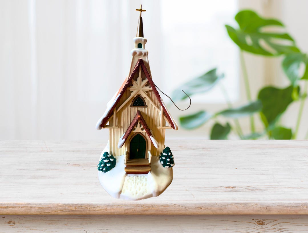 Vintage 1999 Hallmark 'colonial Church' Keepsake Ornament - Etsy
