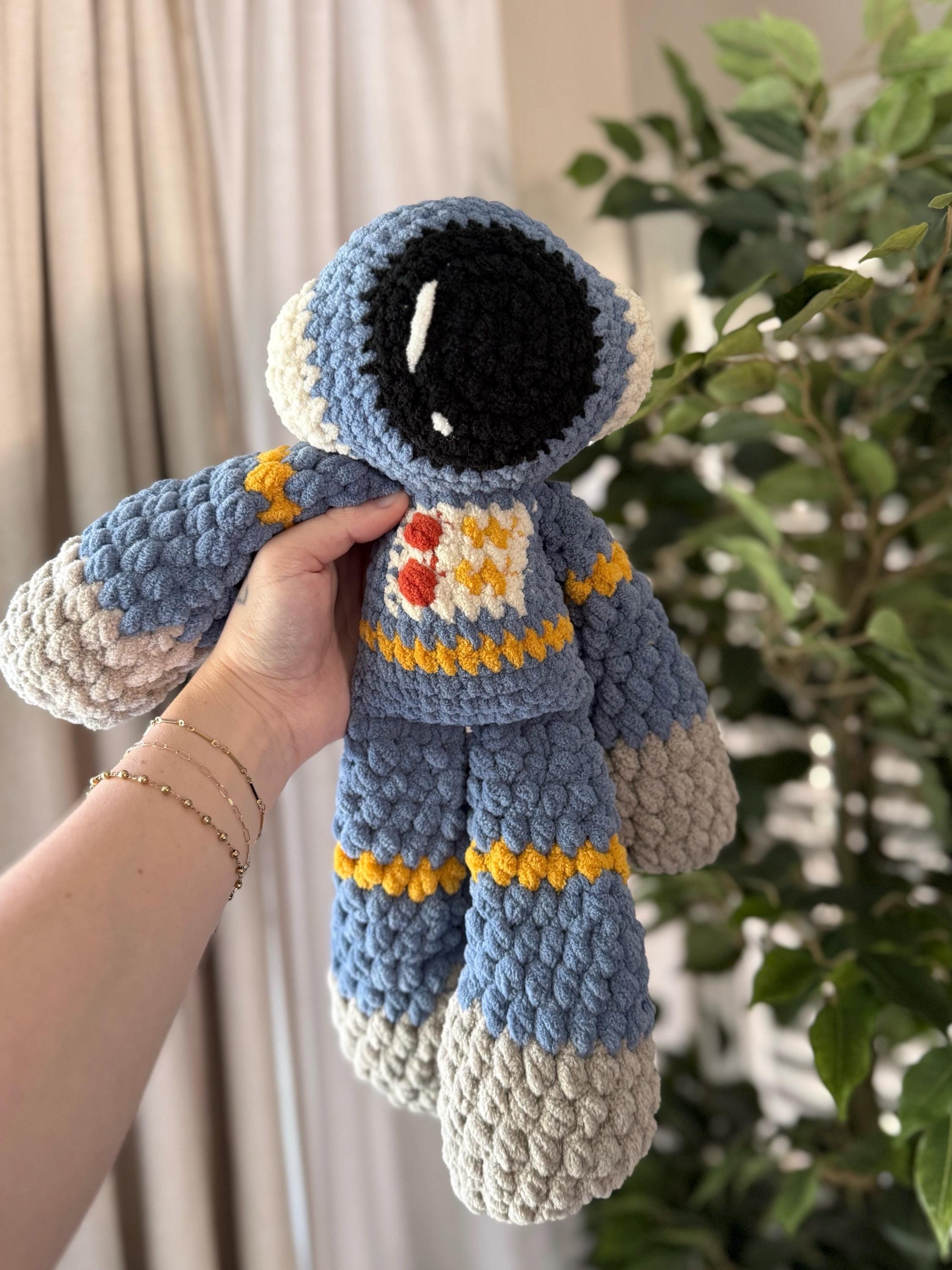 Cosmo and Cadet the Astronauts | Crochet Big and Mini Astronaut ...