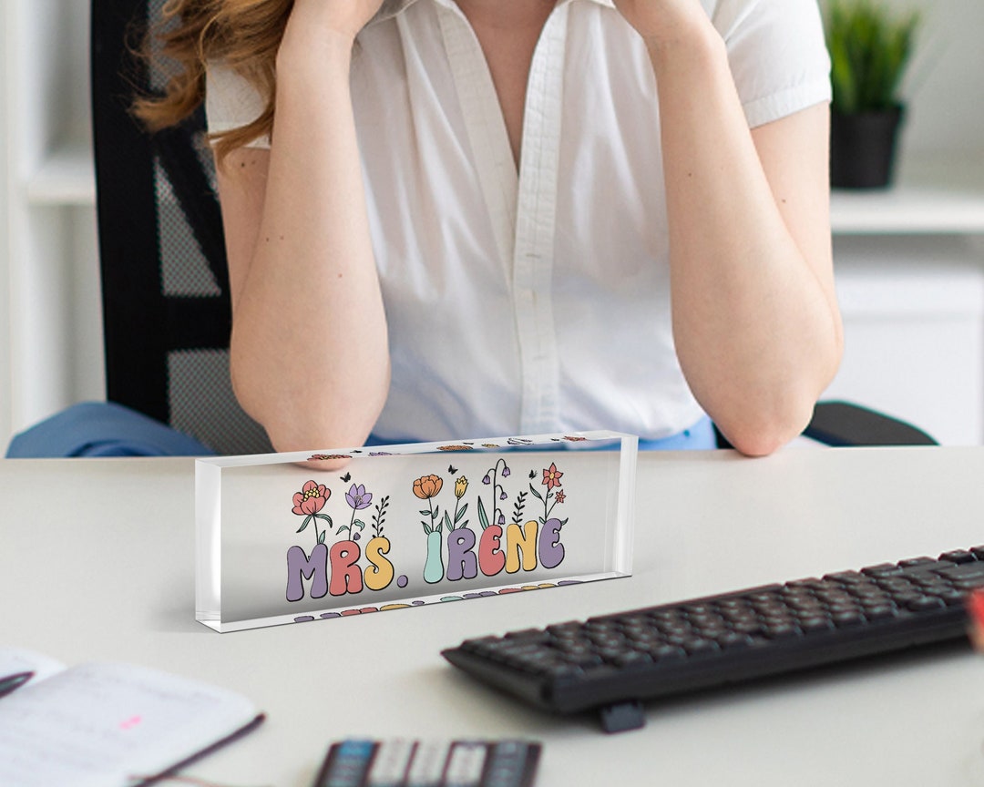 Personalized Name Desk Plate, Custom Flower Teacher Name Plate Desk ...