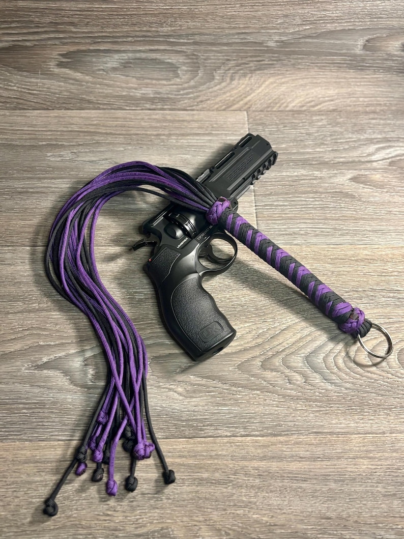 Two-tone Plaited Paracord Flogger – Handmade BDSM Whip - Etsy