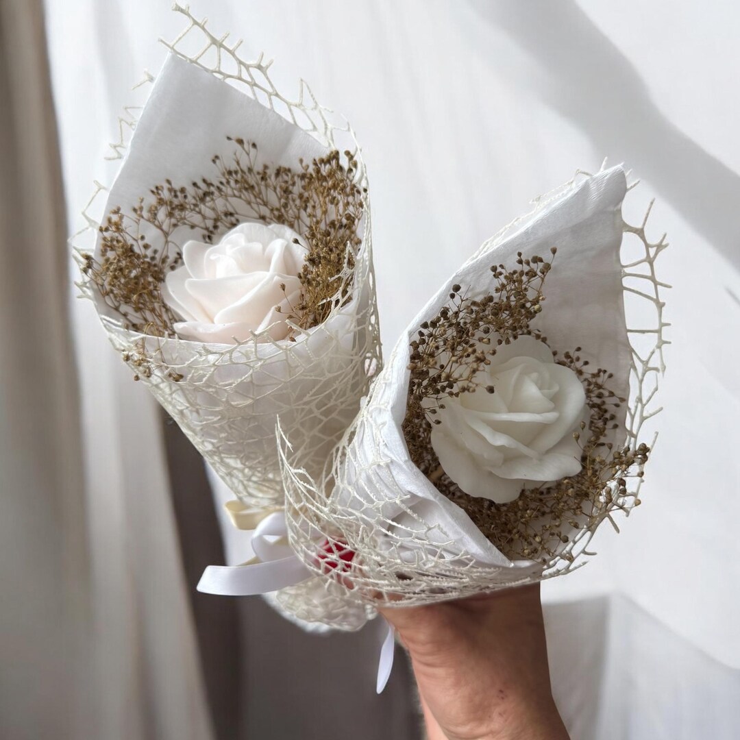 Preserved Cute Mini Eternal Rose Bouquet Wedding Soap Favors Guests ...