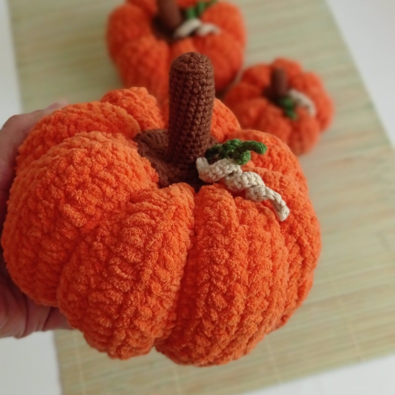 Halloween Crochet Pumpkin Pattern: Easy DIY Decor (3 Sizes) (PDF ...