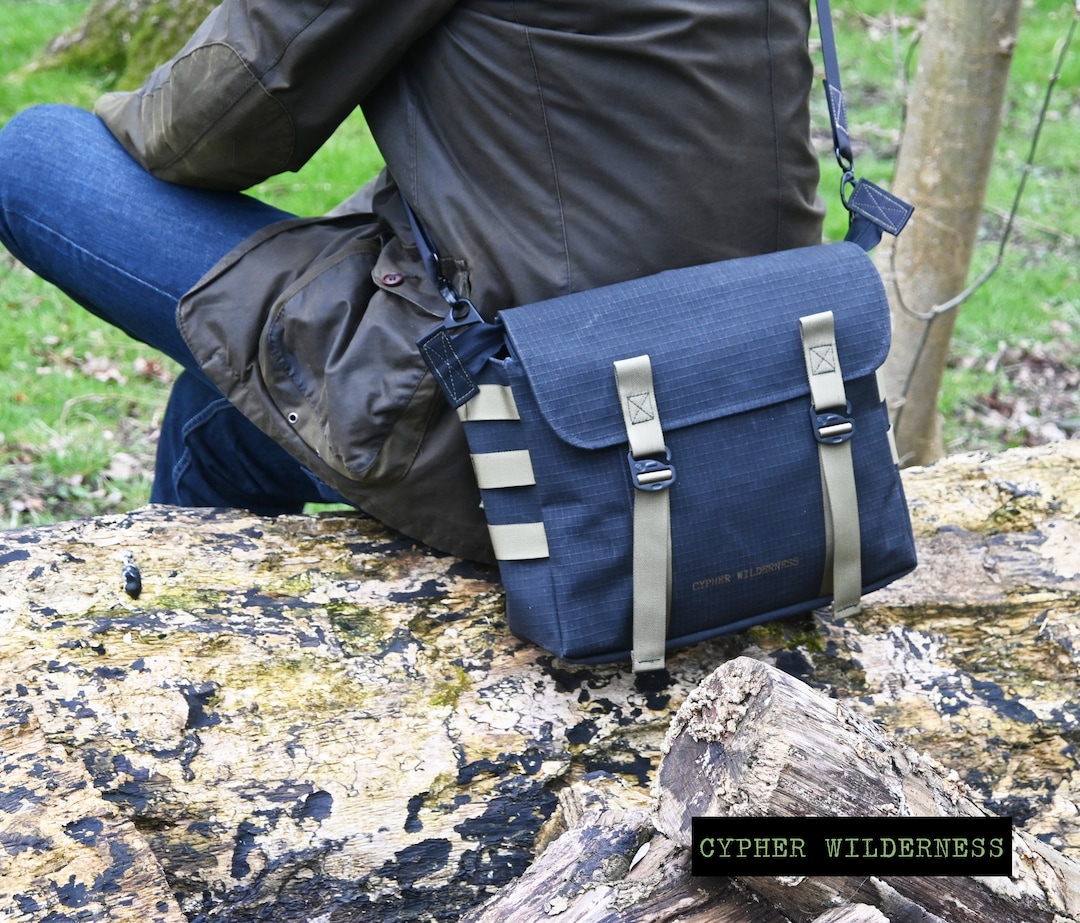 Cypher Messenger Bag Midnight Black/olive - Etsy