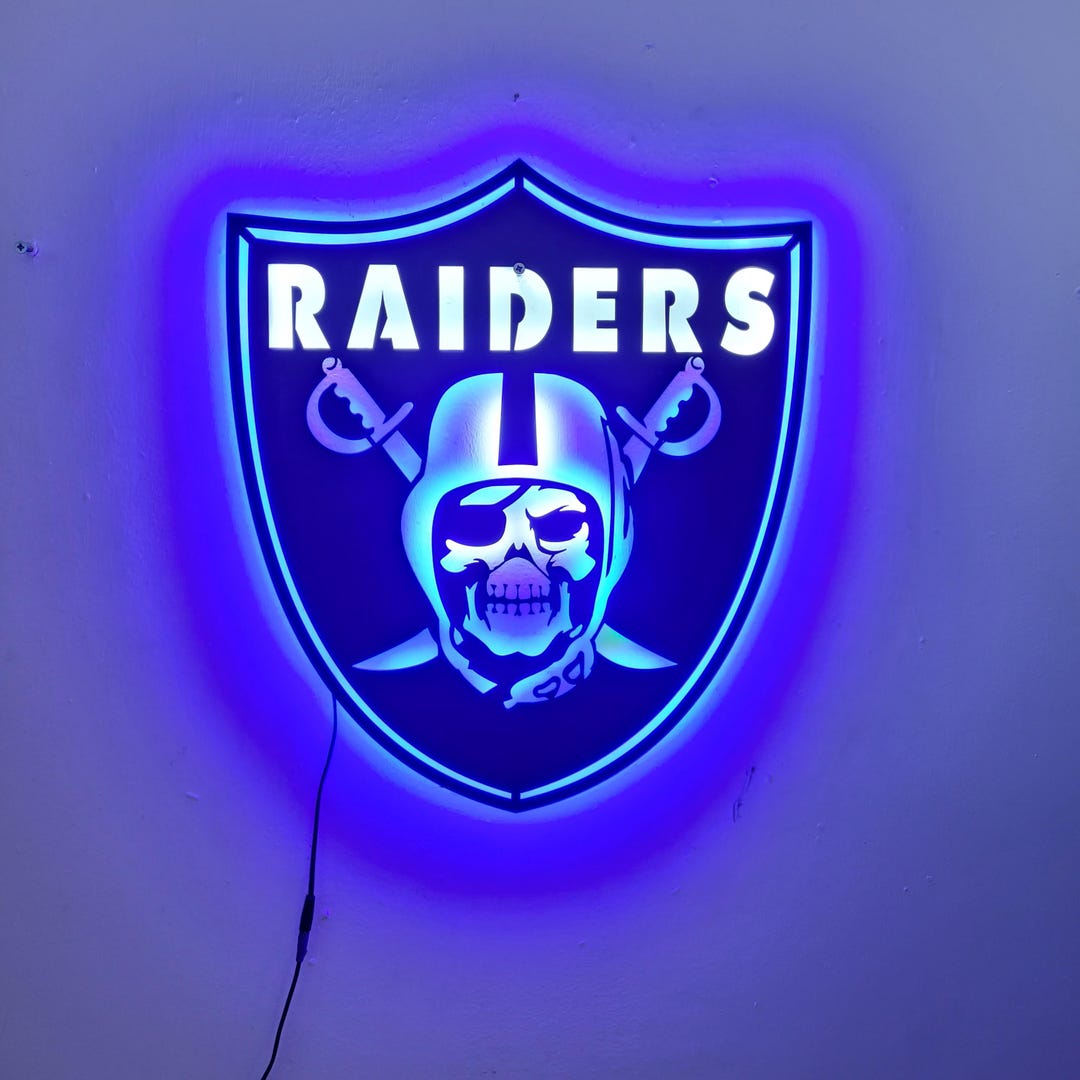 Raiders LED Metal Wall Art – NFL Lighted Sign – Man Cave Decor ...