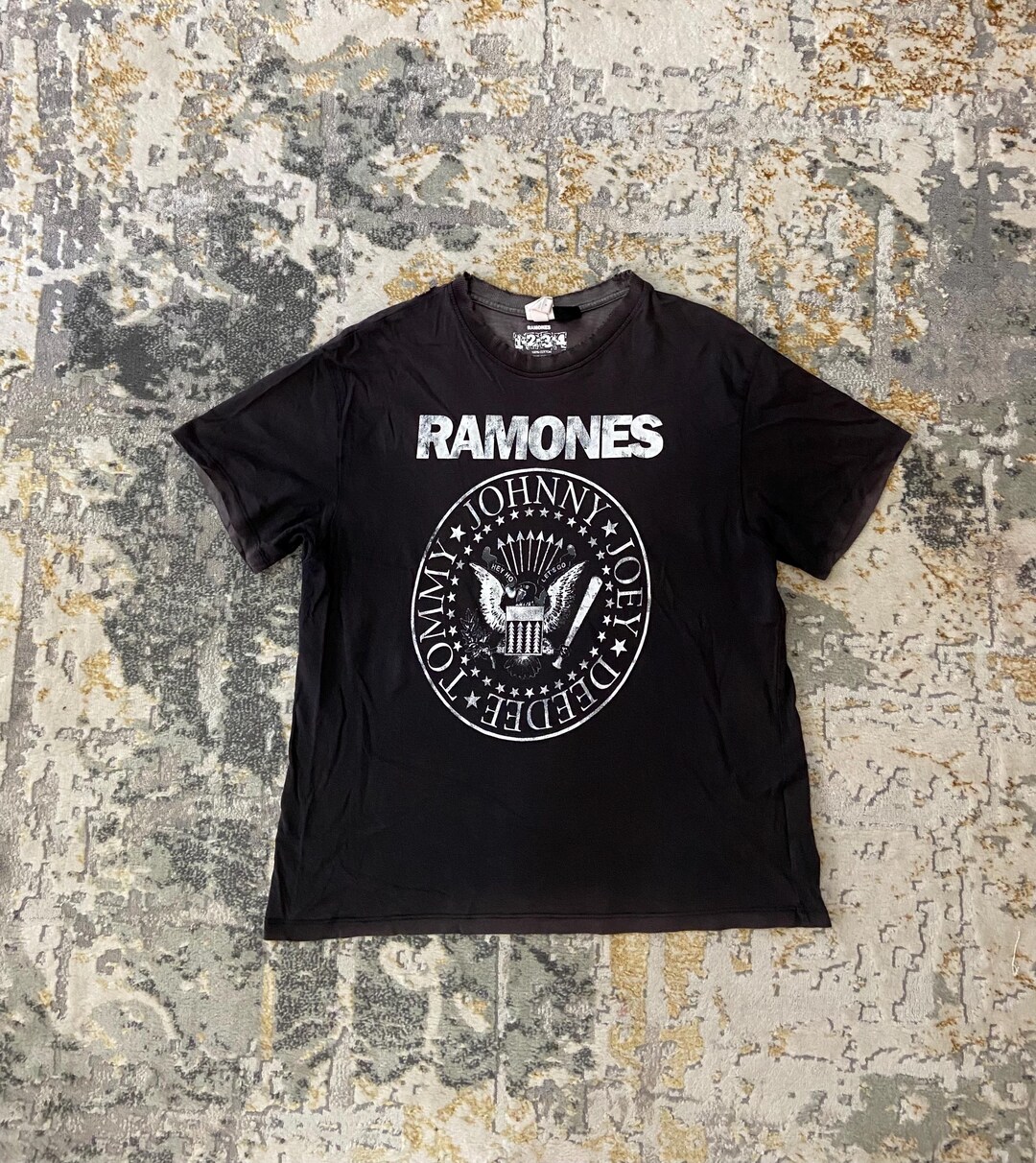 Ramones American Punk Band Distressed Fade Band Tour Tee Black Size M ...