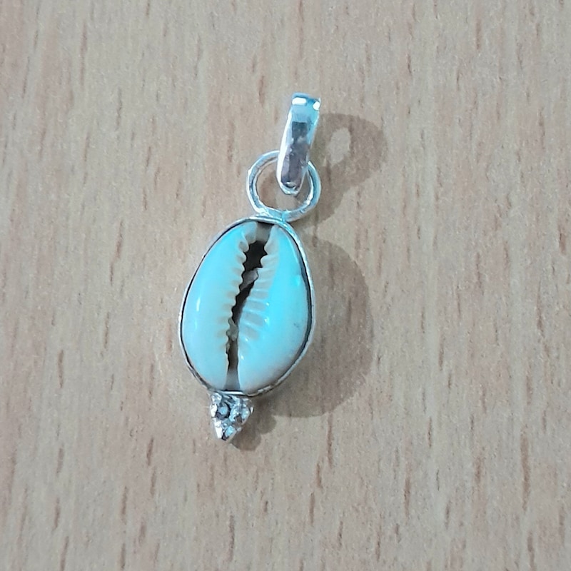 Cowrie Shell Pendant - Etsy