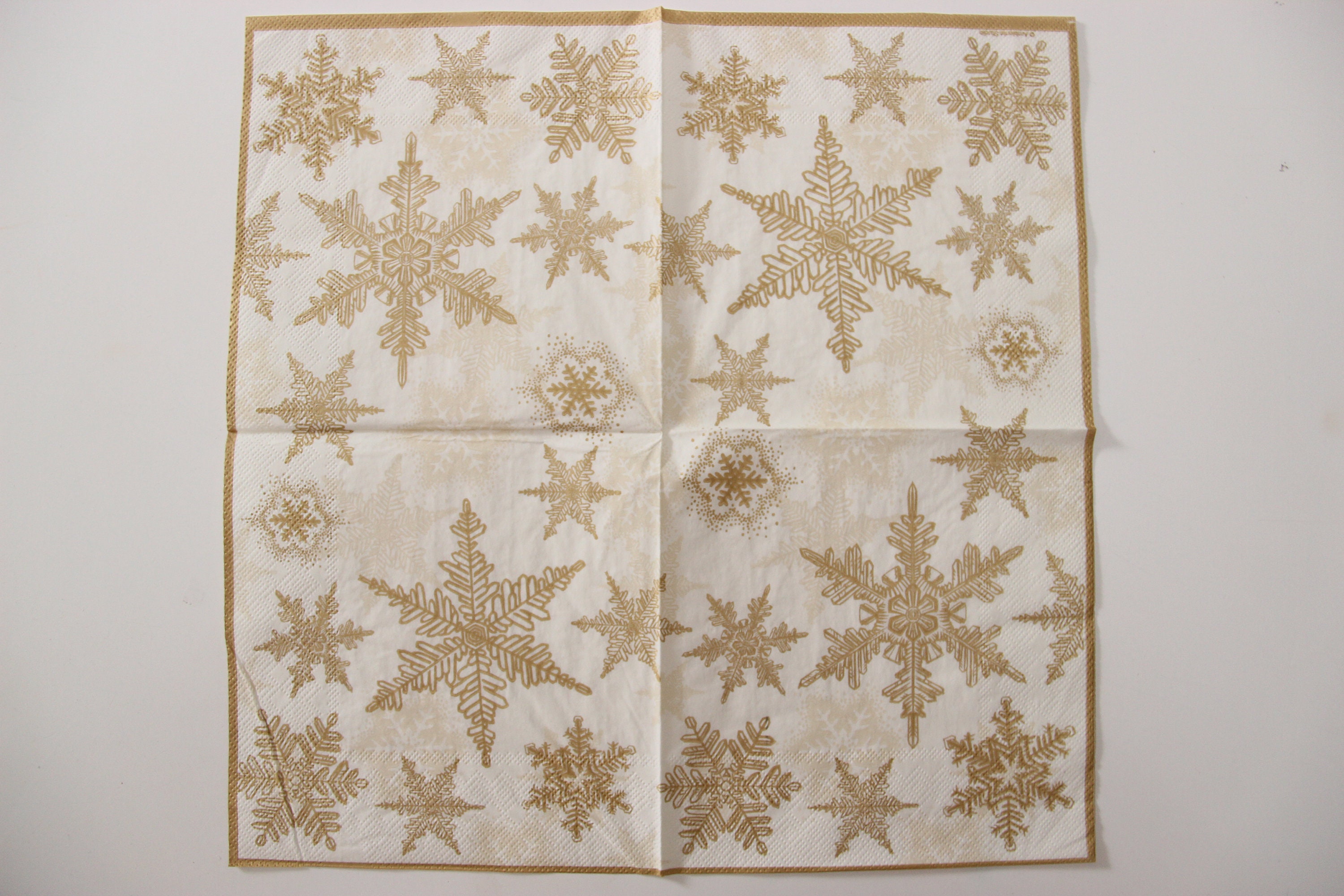 2 or 4 Pcs Paper Napkins for Crafting, Gold Snowflakes on White ...