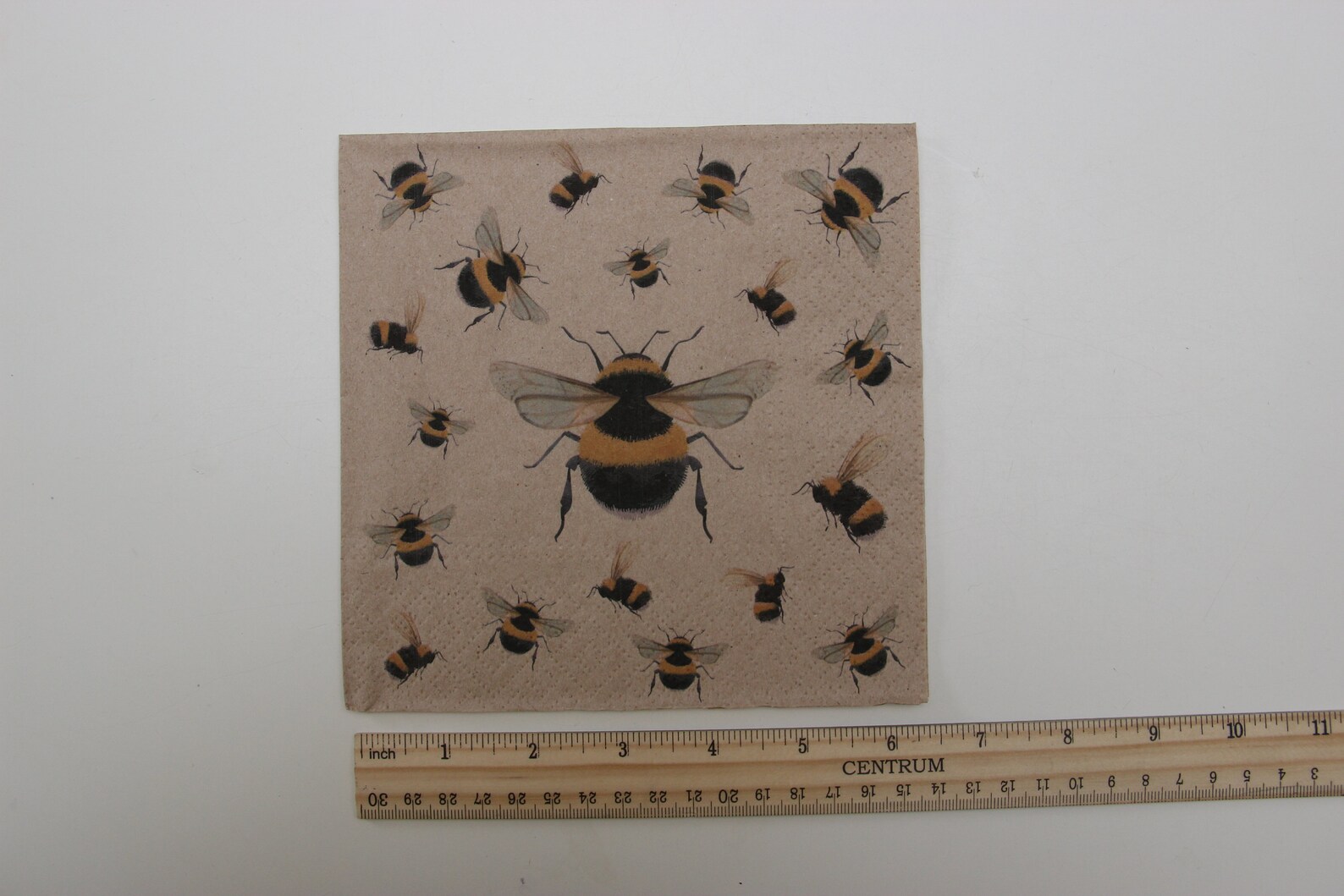 2 or 4 Pcs Paper Napkins for Decoupage, Bumblebees Pattern on 100% ...