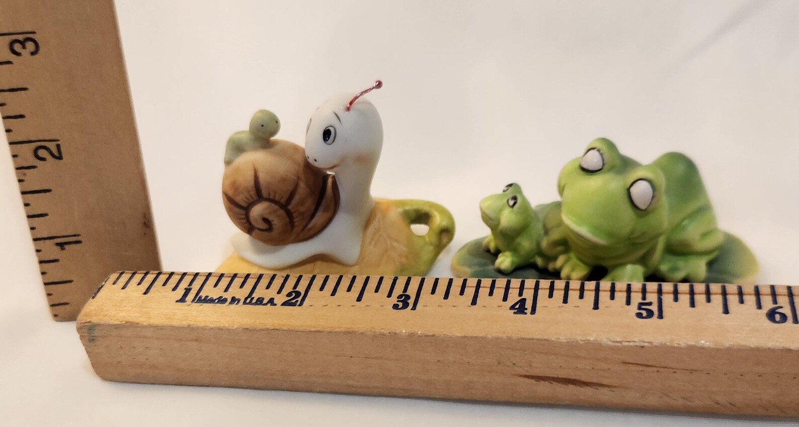 Vintage Lefton Frogs on Lily Pad and Homco Snail Figurines Curio ...