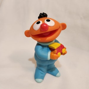 1990 Sesame Street Muppets Baby Ernie Holding Toy Train Engine Piggy ...