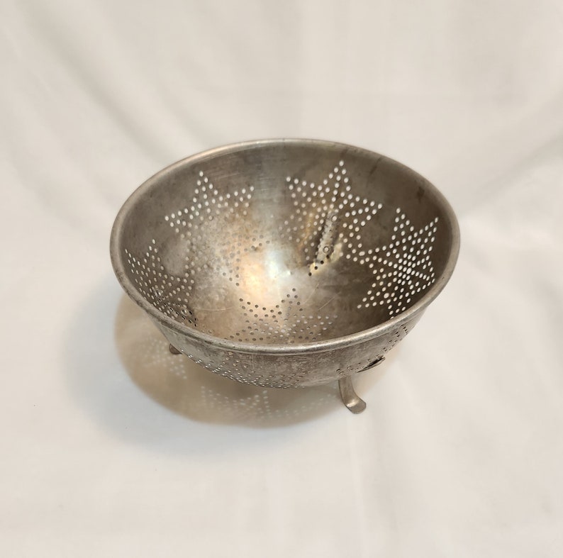 Vintage Aluminum Colander Strainer Star Design 3 Legs - Etsy