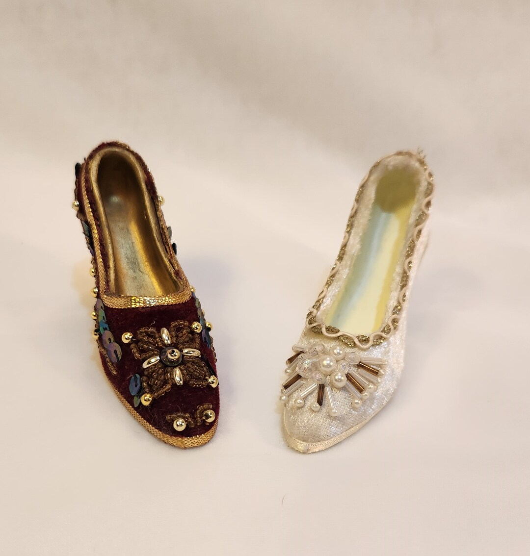 Miniature High Heeled Shoe Figures Dark Red and White Velvet Set of 2 ...