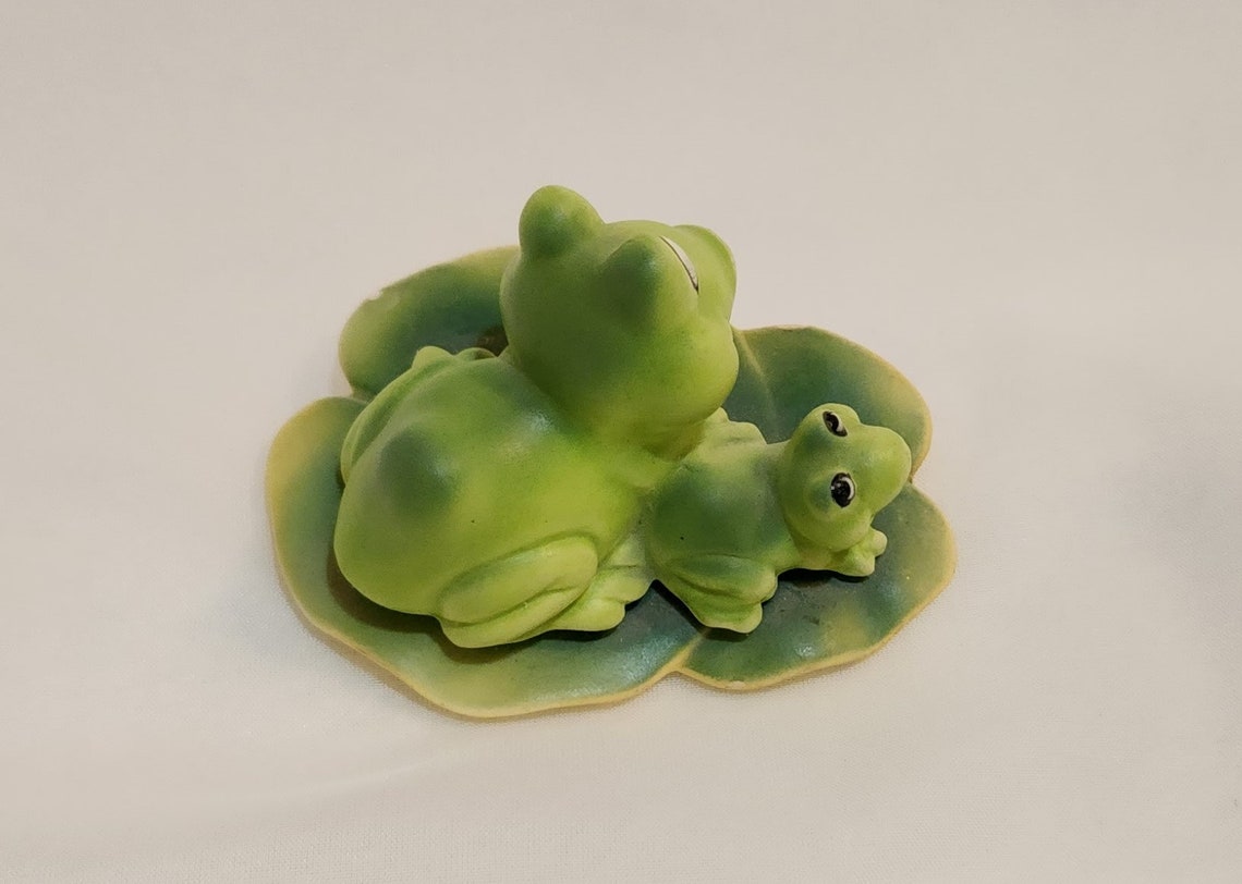 Vintage Lefton Frogs on Lily Pad and Homco Snail Figurines Curio ...