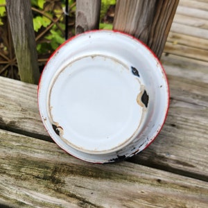 Enamel Ware Tub Basin Farm House Red Accent Trim Vintage Kitchen Decor ...