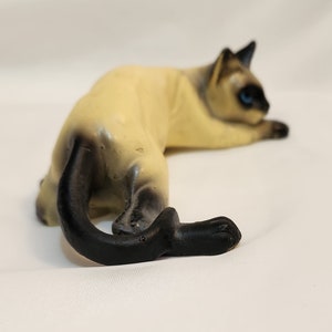 Vintage Lego Japan Siamese Cat Lounging Shelf Sitter Bisque Figurine ...