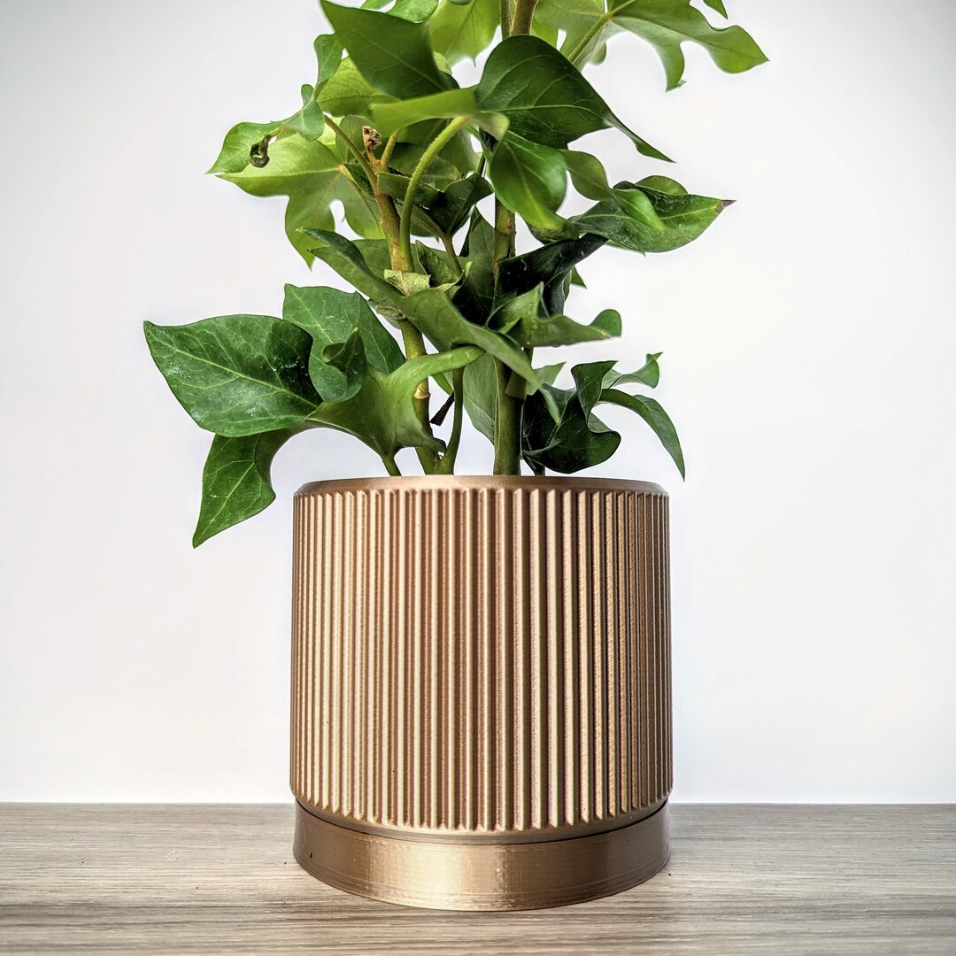 Bronze Chocolate Gold Pot, Fin Planter With Drainage, Made From an Eco ...