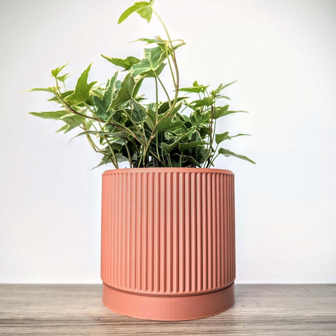 Terracotta Red Planter, Fin Plant Pot With Drainage, Made From an Eco ...