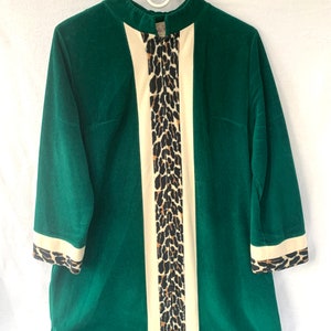 Amazing Vintage Robe. Emerald Green With Cream and Leopard Stripes Down ...