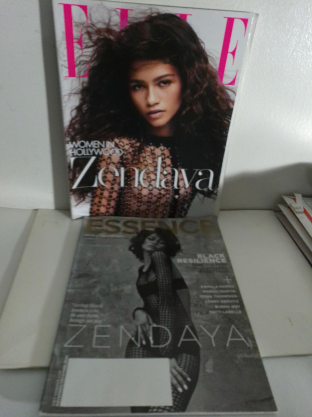 Zendaya Keepsake Magazines 2 Pack - Etsy