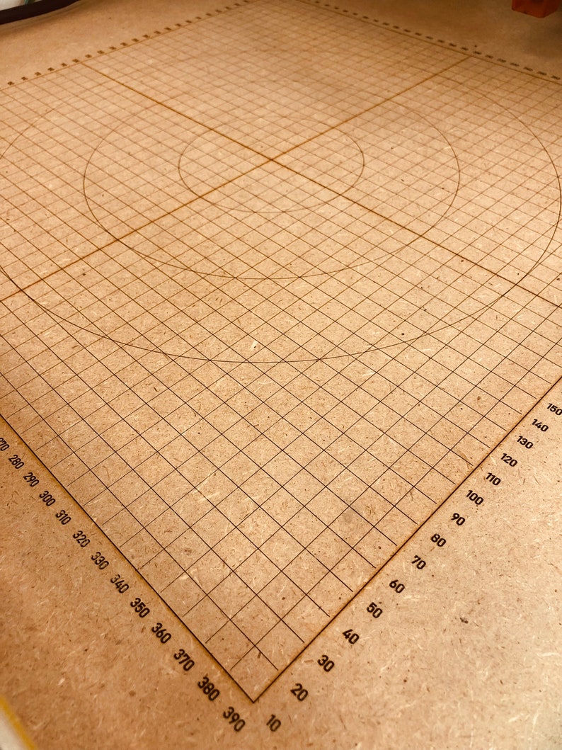 Laser Grid (400mm X 400mm) Working Area - Ortur Master 3 Pro ...