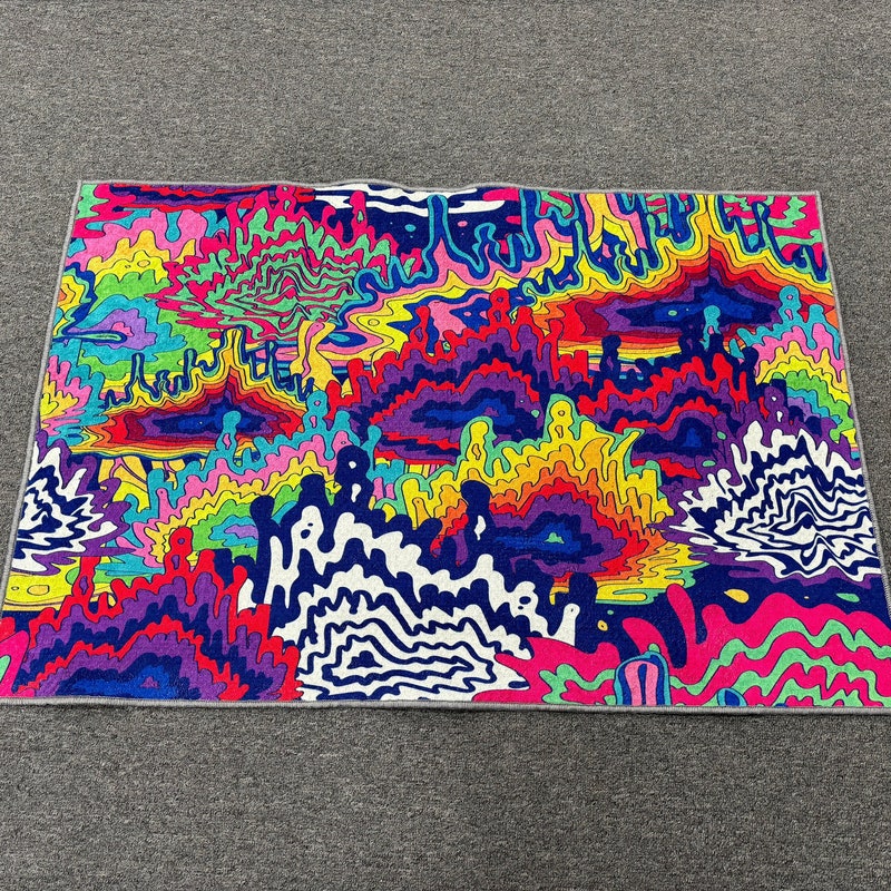 Trippy Rug - Etsy