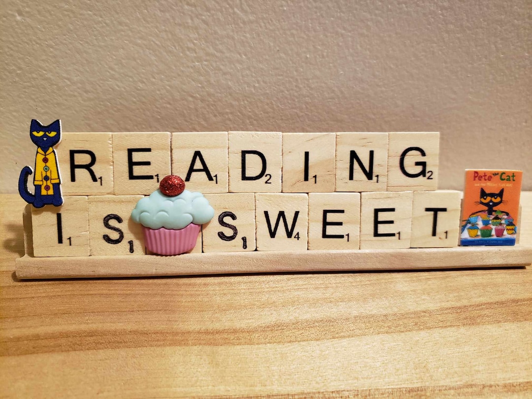 Reading is Sweet Pete the Cat Scrabble Name Plate for Desk, Shelf ...